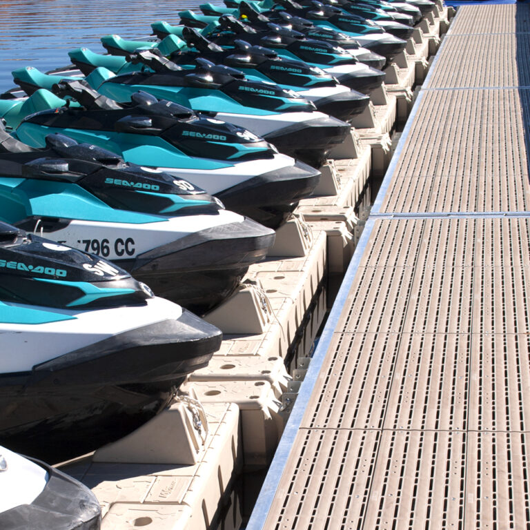 --Kayak and Sea Doo | Antelope Point Marina
